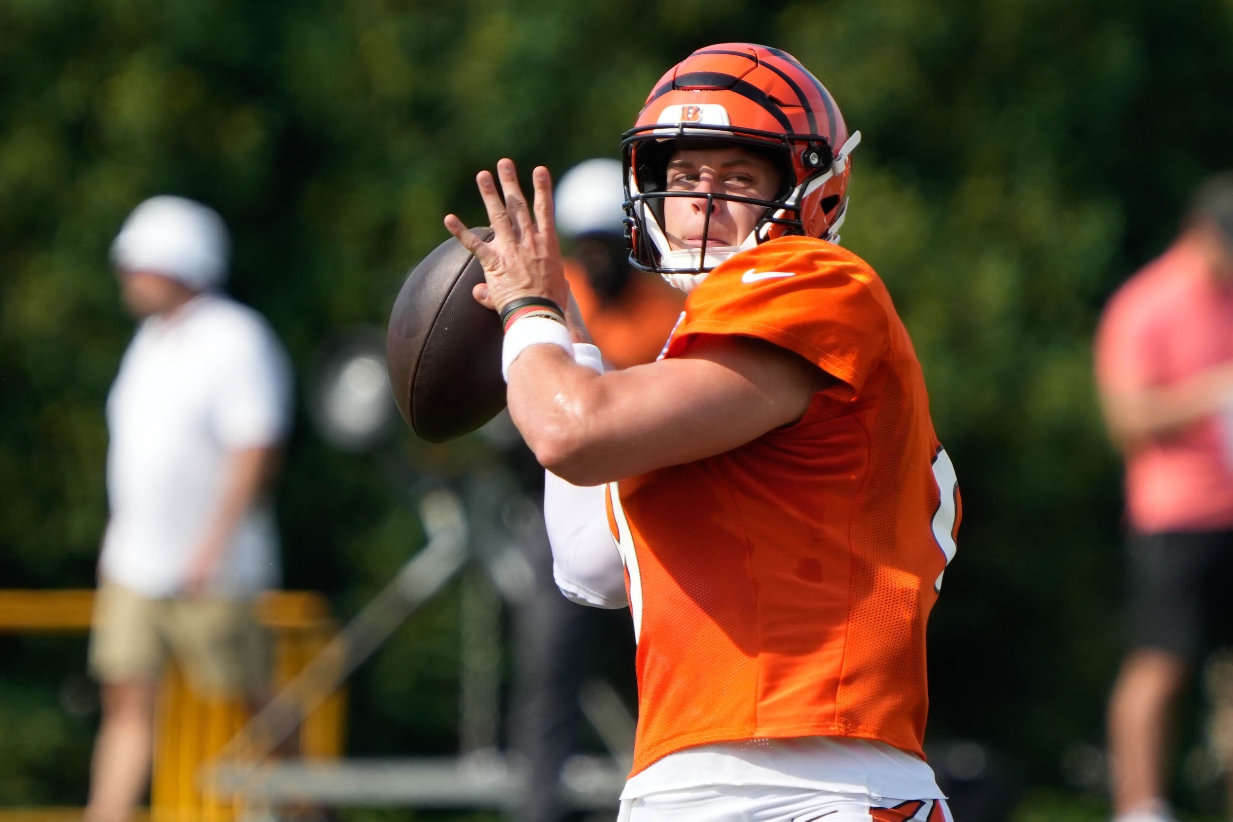 NFL Quarterback Rankings: Who Are the Top 10 Starters Entering the 2025 ...