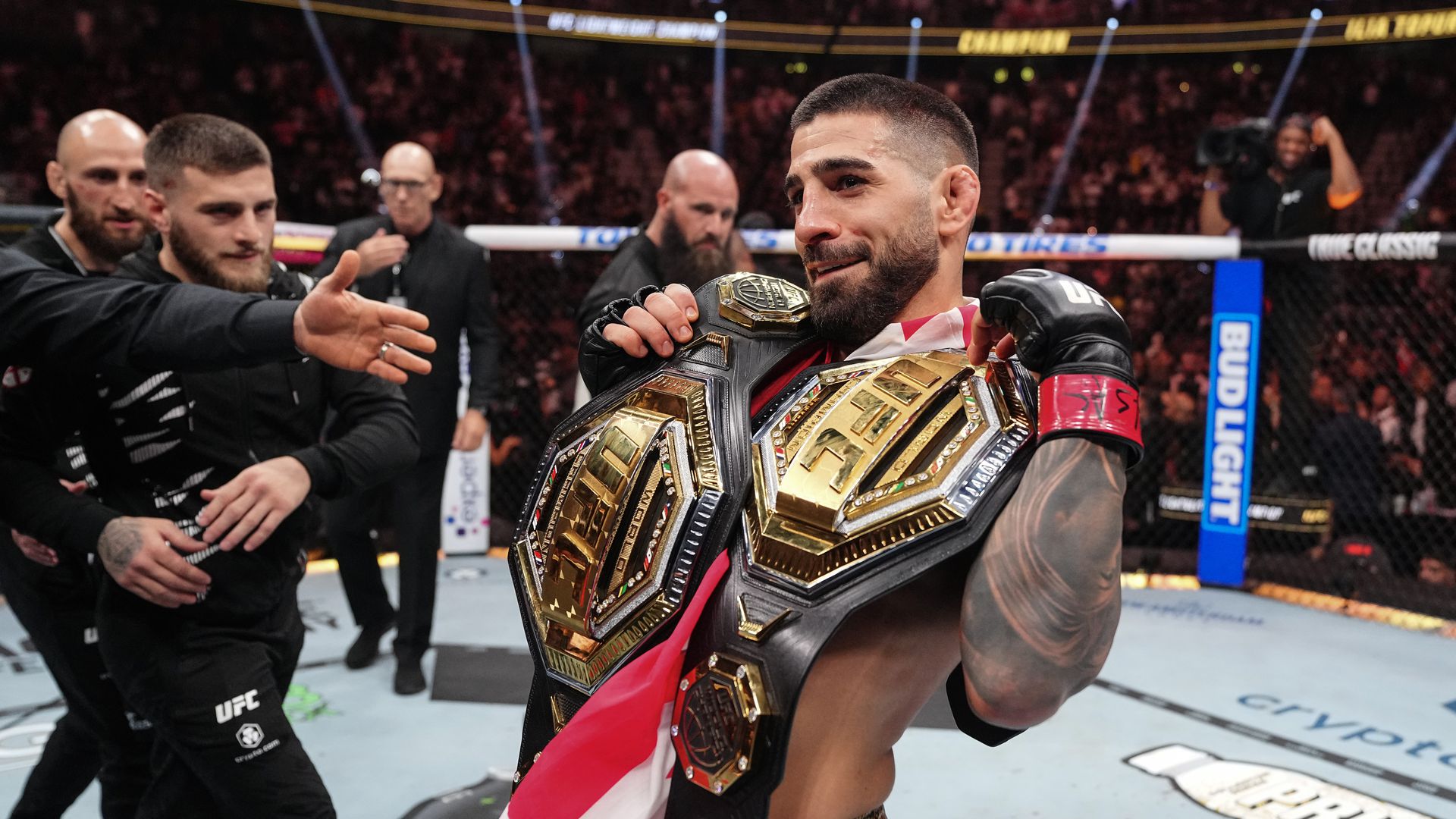 Topuria ‘Pulling A Jon Jones’ By Ducking Arman