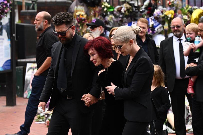 Sharon Osbourne's pain was 'written all over her' at Ozzy's funeral ...