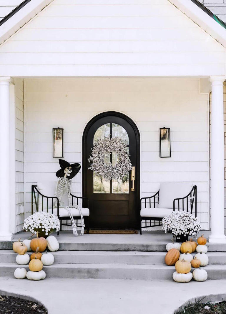 He’s Baaack: The 12-Foot Home Depot Skeleton Just Dropped—With Spooky ...