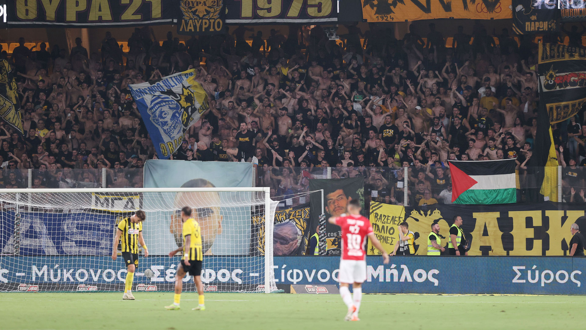 UEFA: «Καμπάνα» στην ΑΕΚ και «λουκέτο» στο βόρειο πέταλο της OPAP Arena