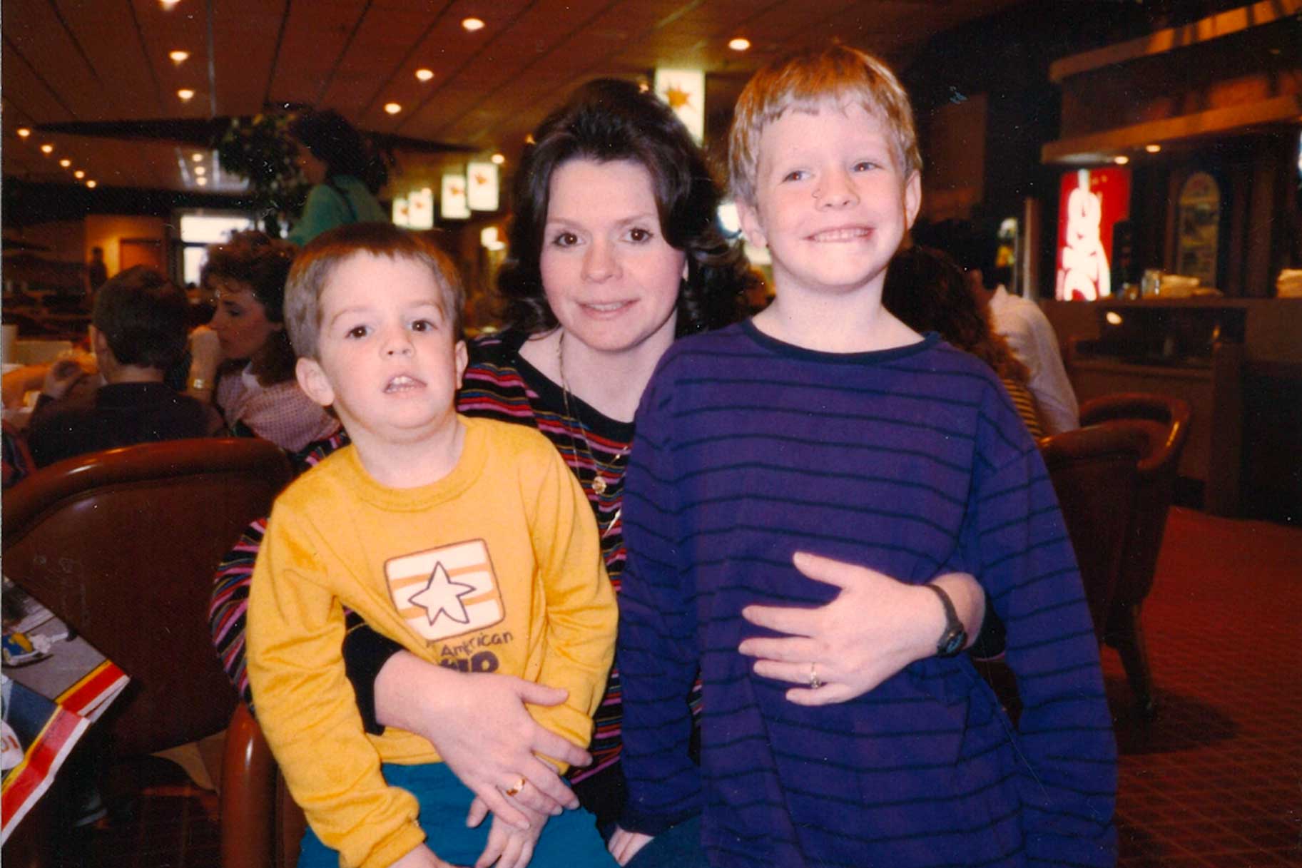 Mississippi mother of two found dead in bathtub by horrified neighbor