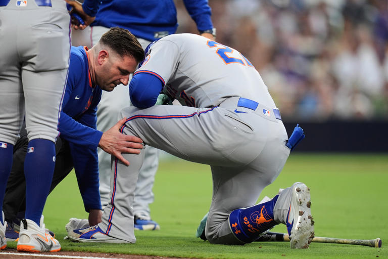 Mets slugger Juan Soto out of lineup a day after fouling a ball off his left foot
