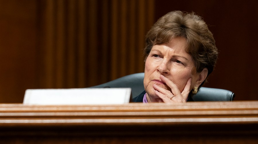 Top Senate Democrat presses Pentagon over Microsoft use of China-based engineers