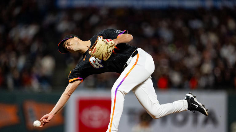 Giants trade Tyler Rogers to the Mets