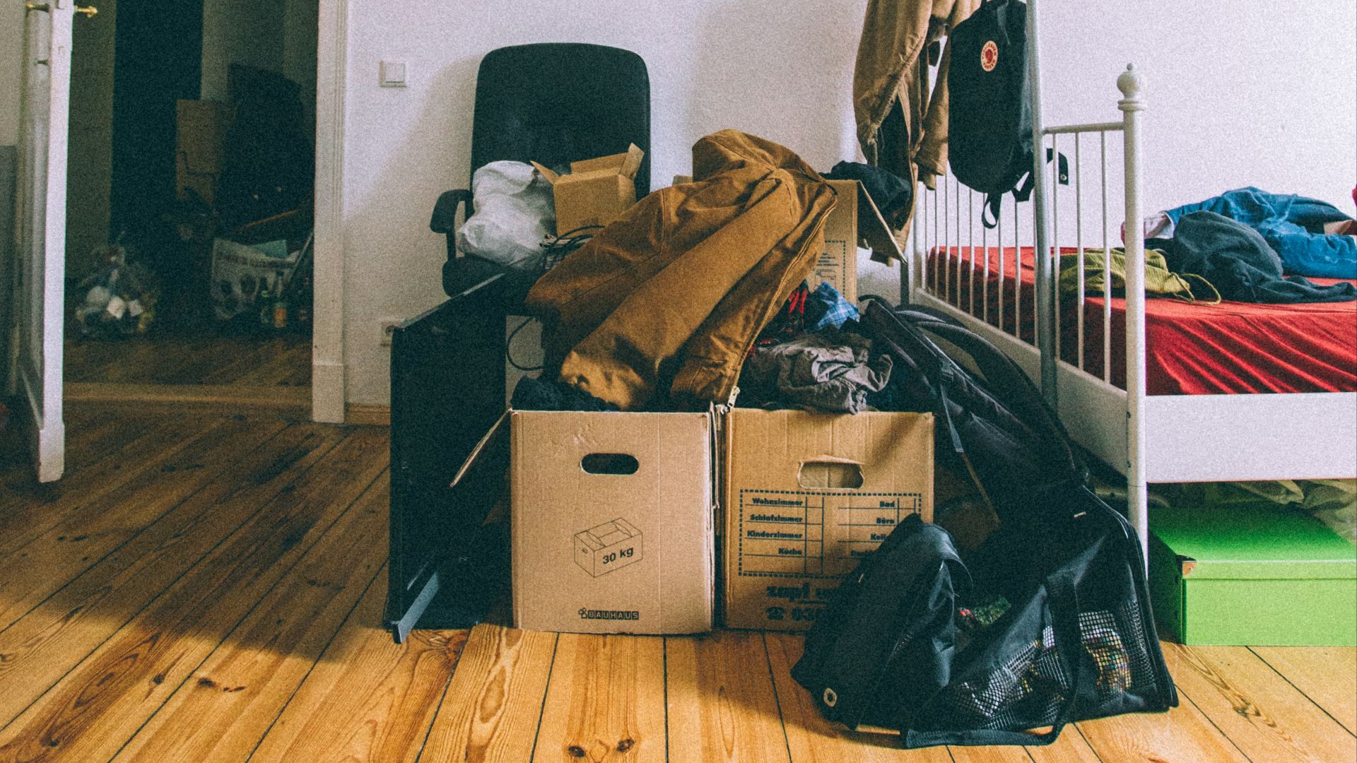 10 Things To Never Keep In Your Home & 10 Essentials Everyone Needs