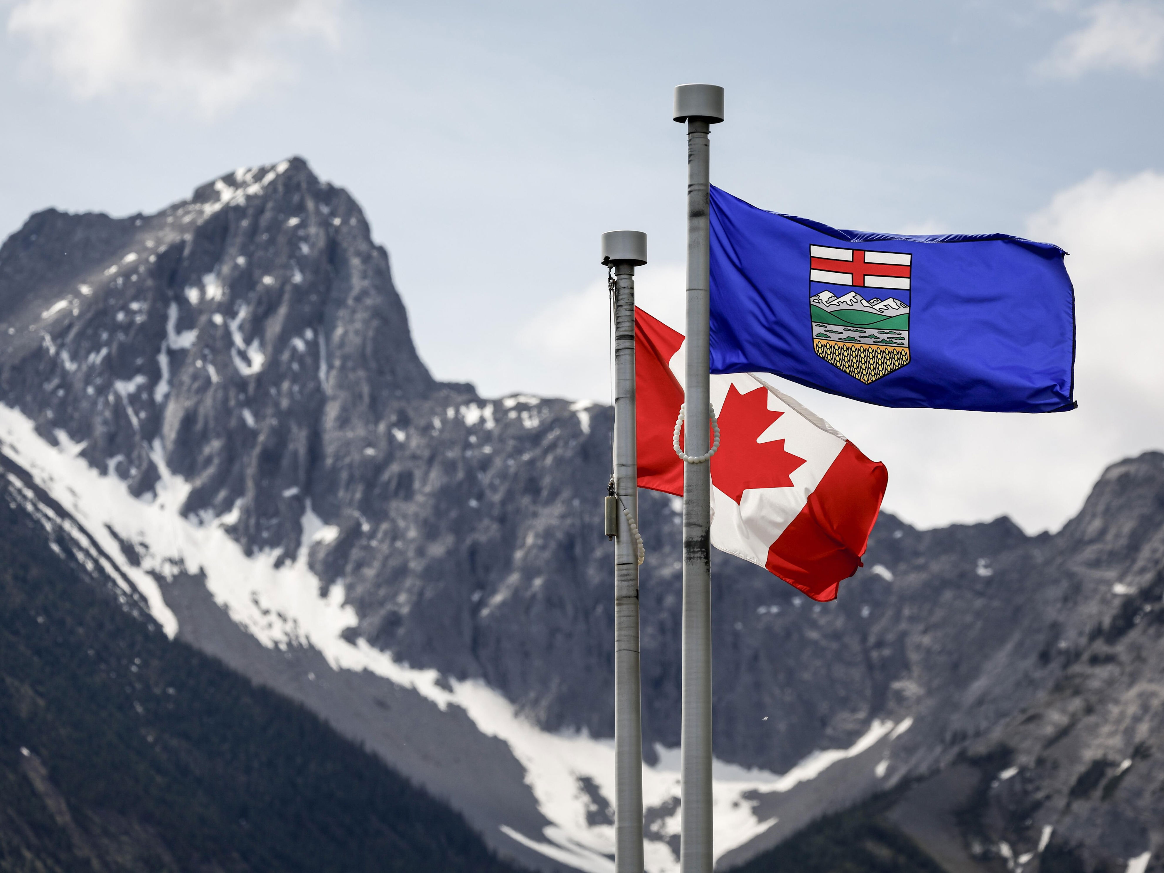 Séparation de l’Alberta : une nation autochtone poursuit la province