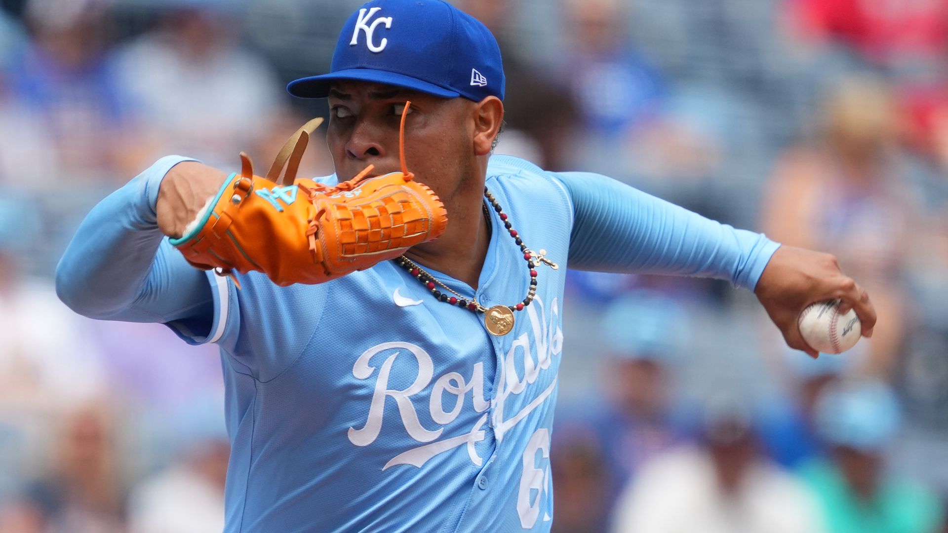 Royals bullpen shines in 1-0 extra inning win over Braves