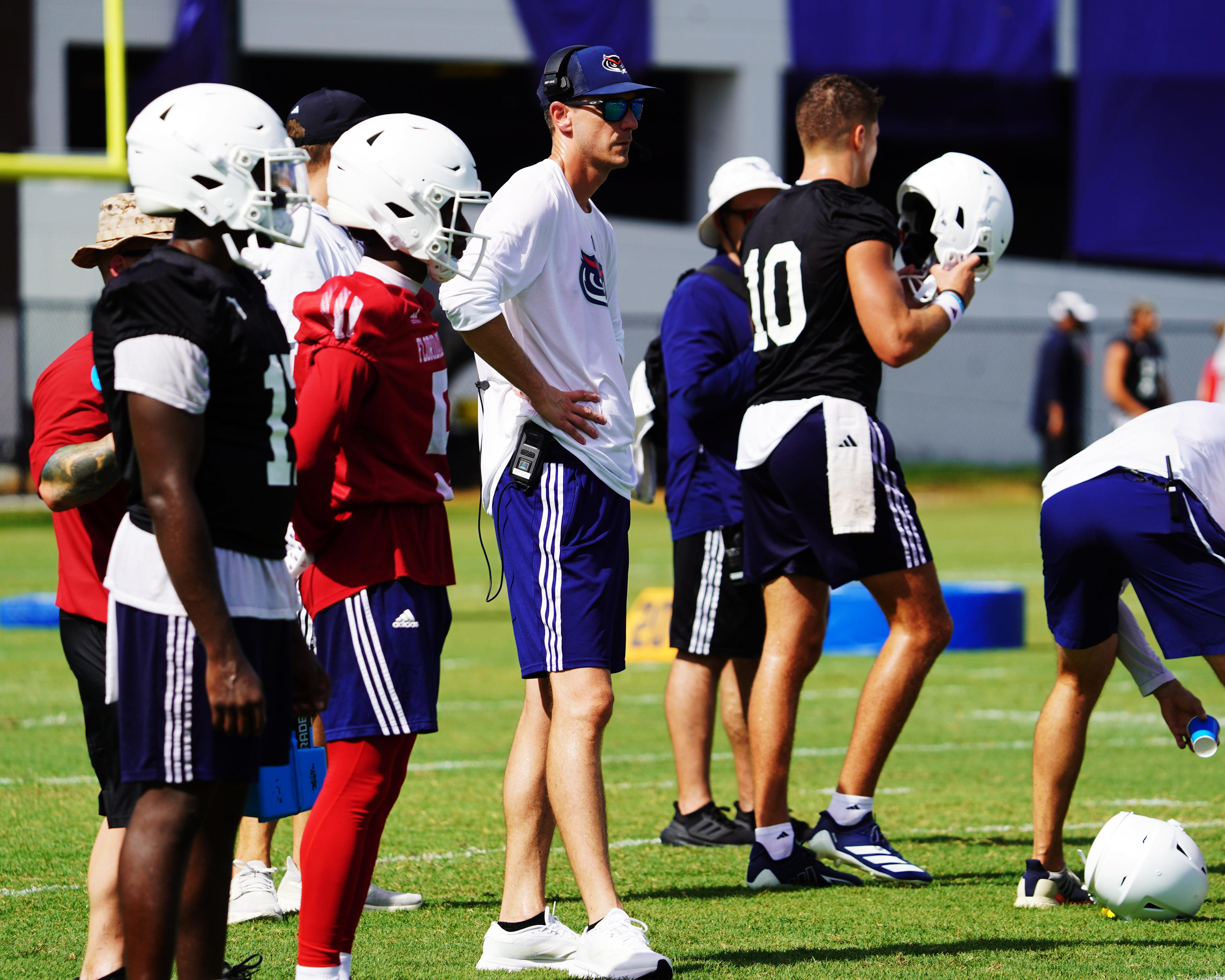 Florida Atlantic football opens first training camp under new head ...