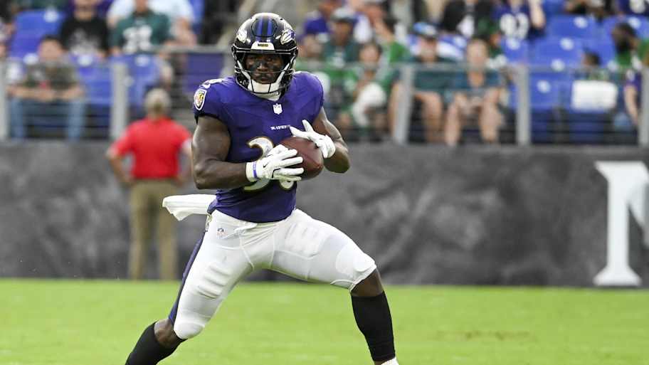 Buccaneers Sign Former Ravens RB