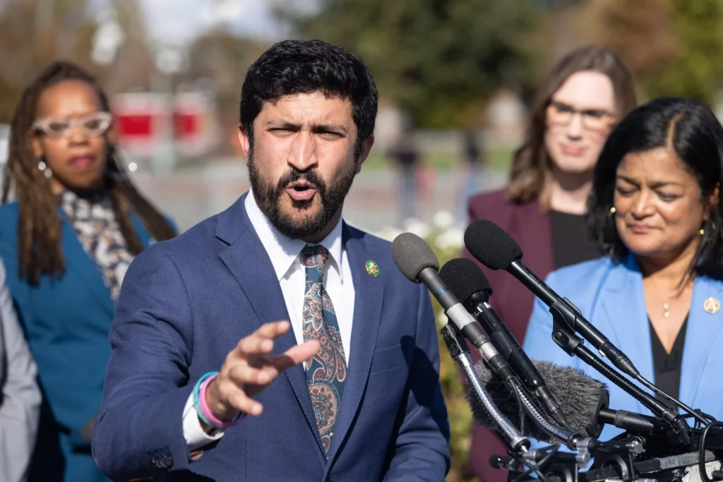 Democrats rebuke the Trump-backed redistricting map in Texas to cut out ...