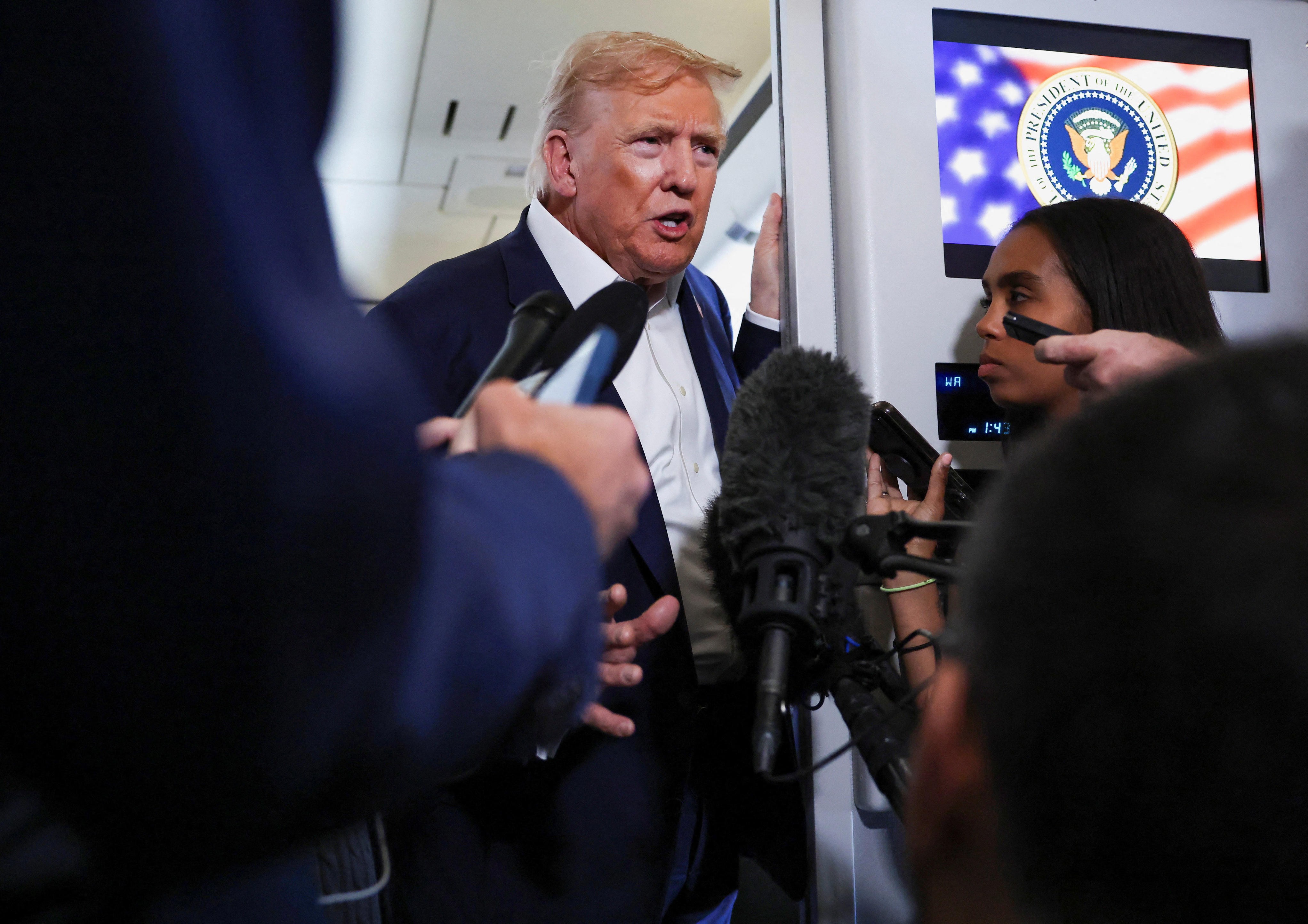 New poll shows more Americans 'strongly disapprove' of Trump's second ...