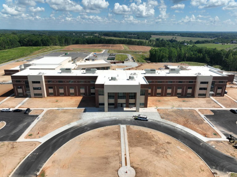 Inside the new $100 million Woodruff High School