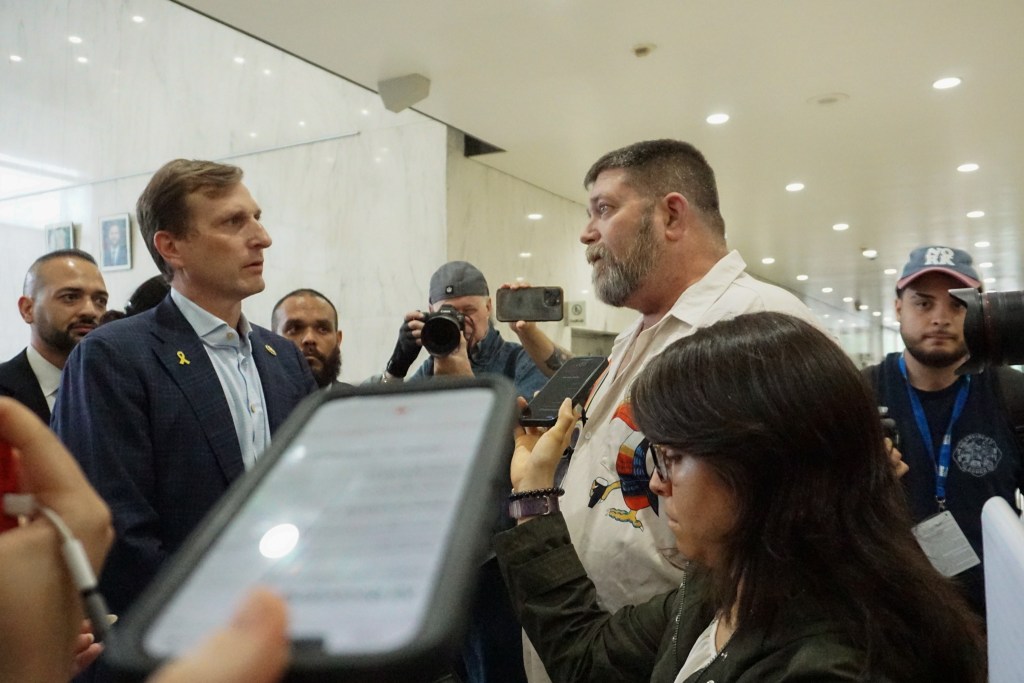 Dan Goldman Asks NYPD to Bust Feds if They Step out of Line