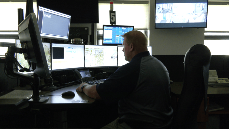 County leaders aiming to ease 911 dispatcher shortage