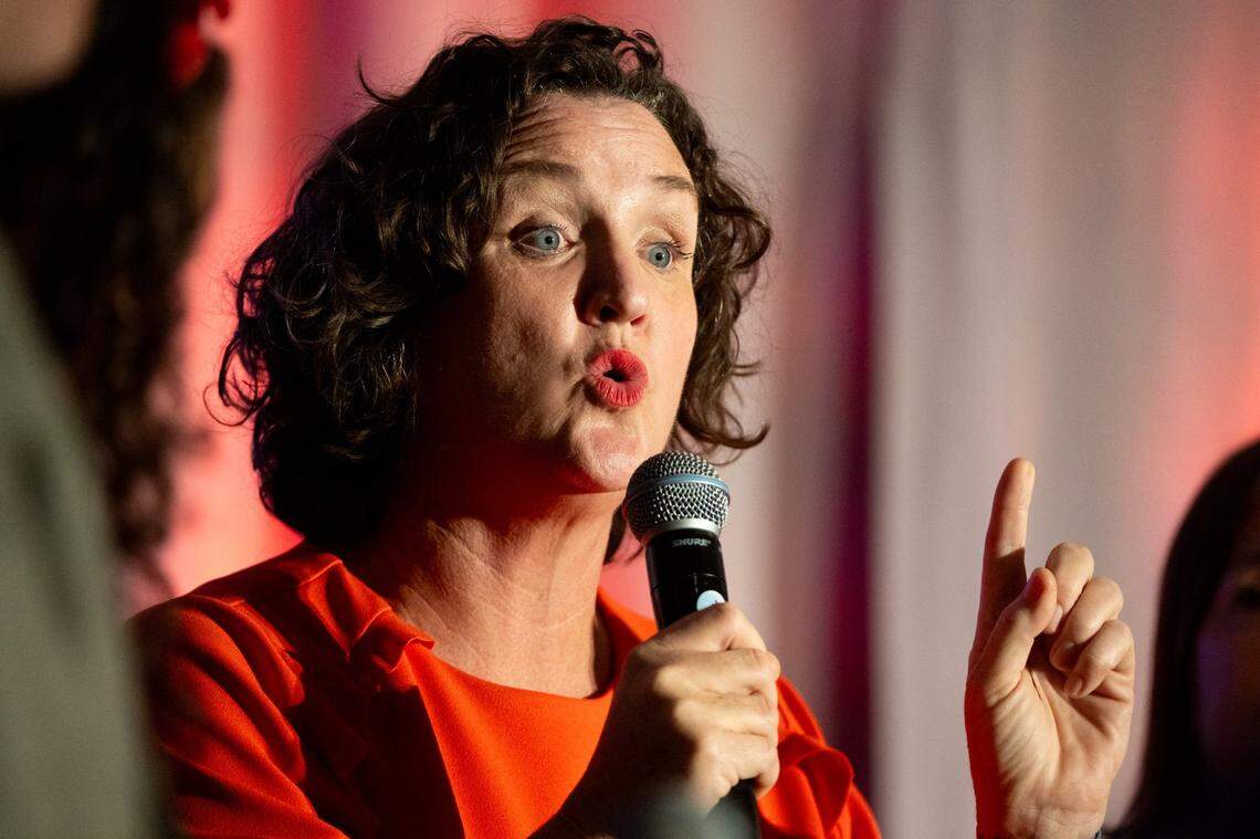 Katie Porter is the front-runner for governor: Can she shake the Dems ...