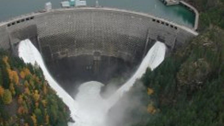 Farmers call foul, accuse Seattle City Light of Skagit County land grab