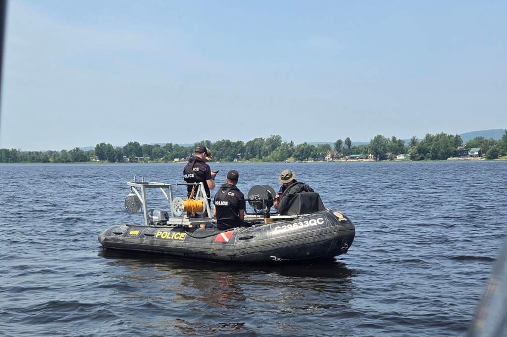 Police recover body of man who drowned trying to rescue woman in Ottawa ...