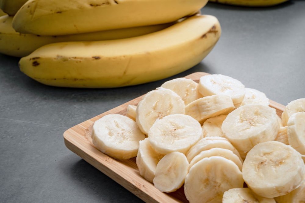 13 Low-Acid Foods That Can Help Ease Acid Reflux Naturally