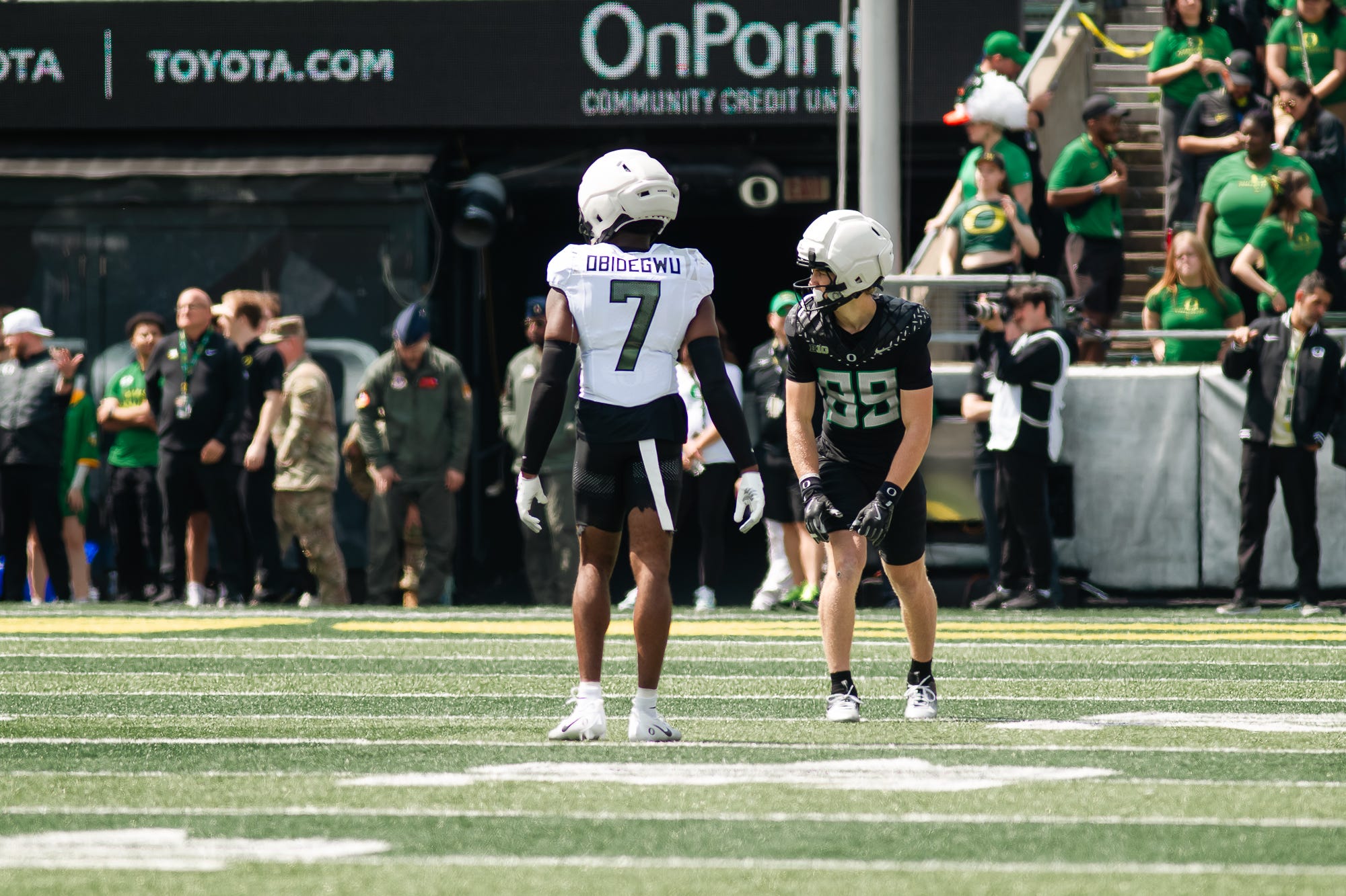 Oregon Ducks' top position battles to monitor in fall camp for 2025