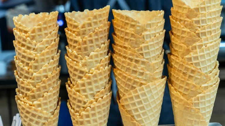 How To Make And Shape Crispy Homemade Ice Cream Cones
