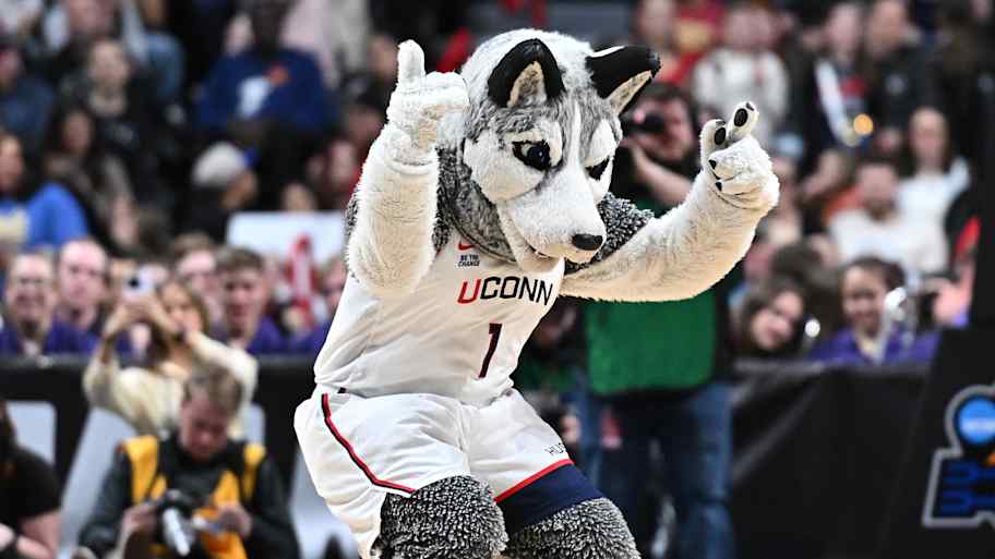 UConn Huskies, Dan Hurley offer intriguing 2026 forward