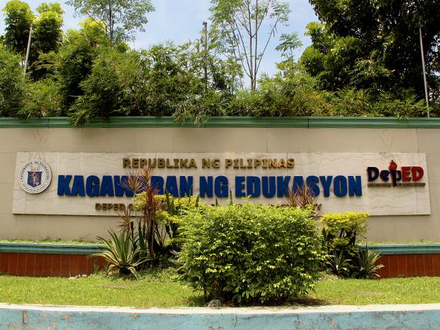 DepEd to phase out 'mass promotion' policies, end 'grade transmutation'
