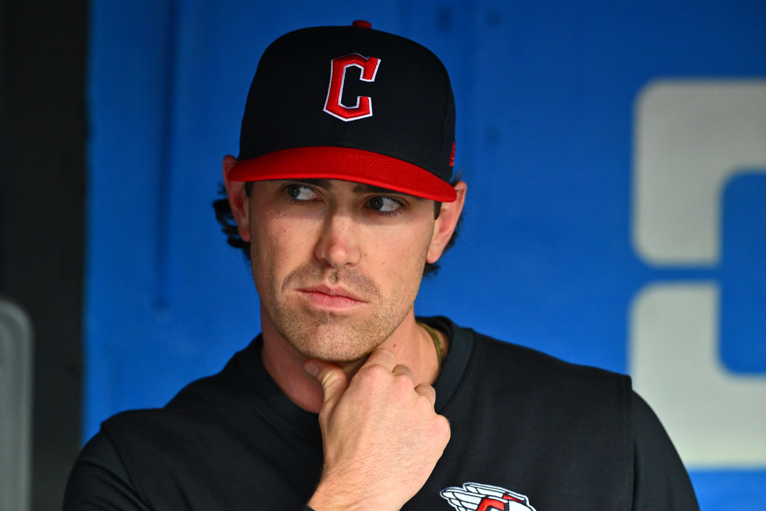 Dodgers Blockbuster? Cy Young Ace Linked To LA In Deadline Deal