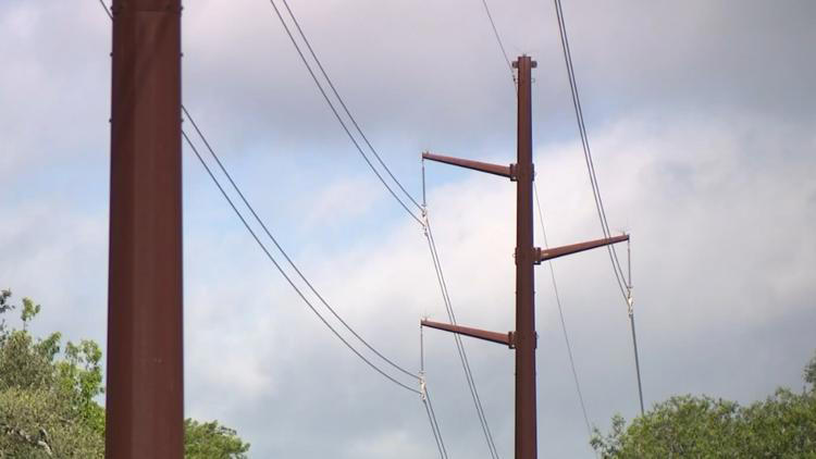 Texas transmission line reroute PUC debate delays decision again