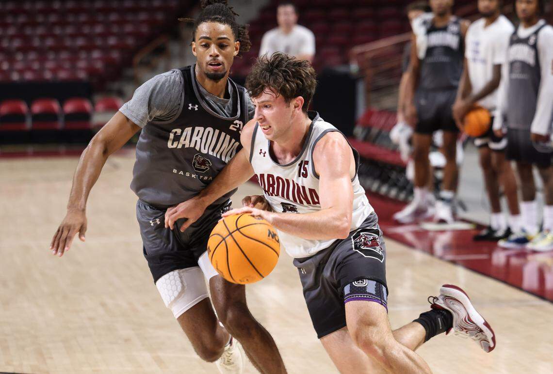How Eli Ellis plans to balance basketball, social media at South Carolina
