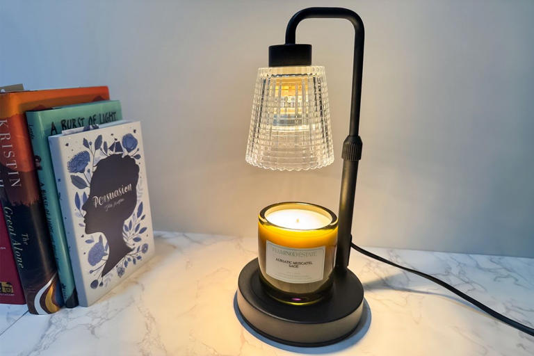 The 4 best candle warmer lamps our editors have tested