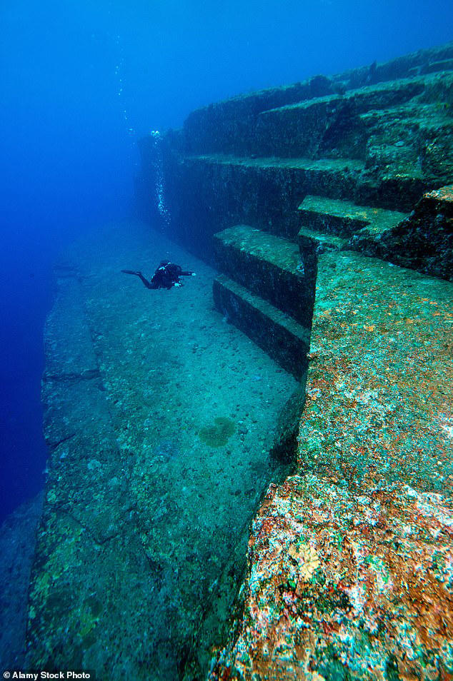 Mysterious underwater 'lost city' believed to be 6,000 years old ...