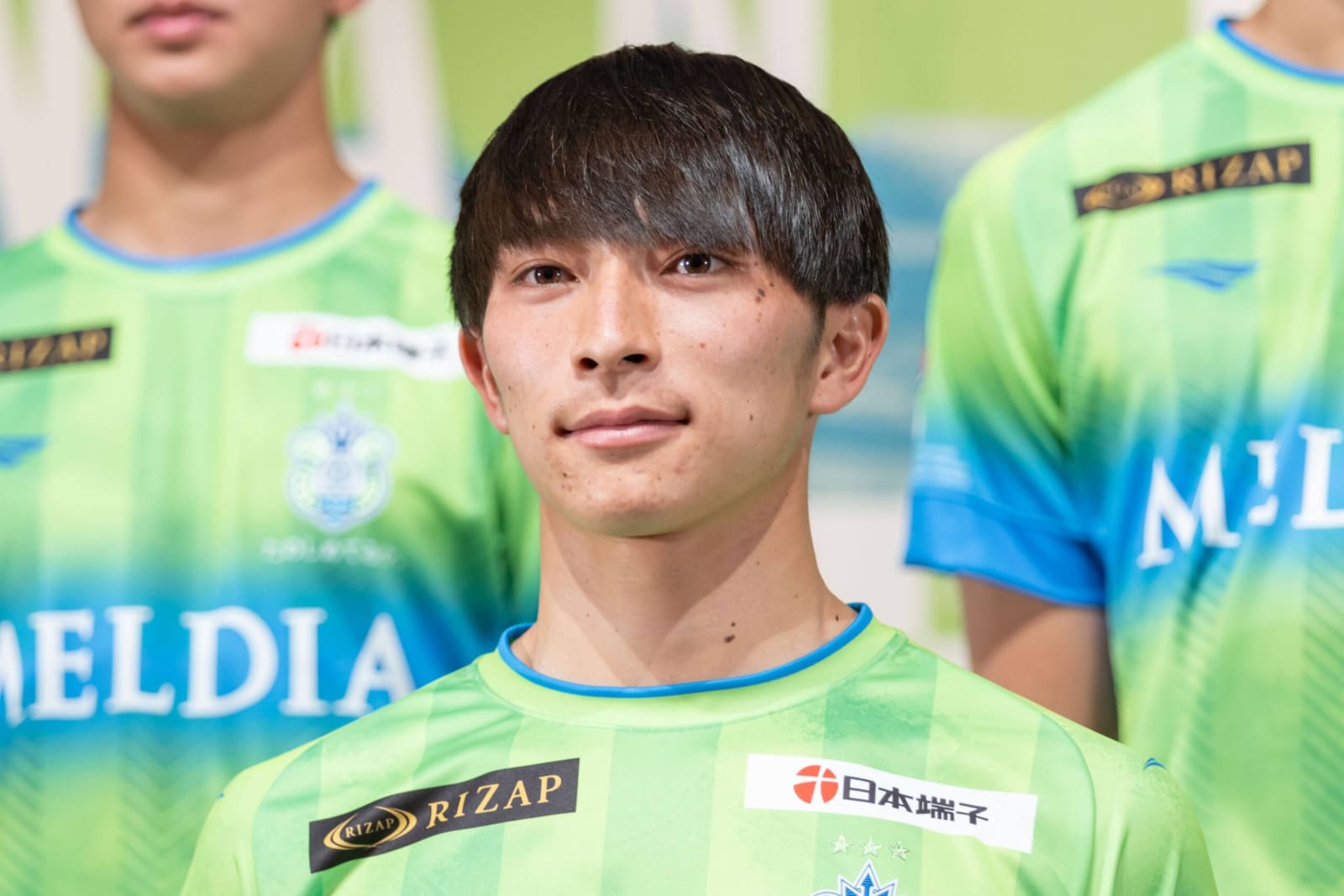 【移籍】初のJ1昇格へ切り札! FW根本凌を湘南から獲得。背番号は「76」