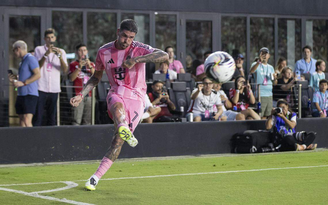 Live updates: Inter Miami leads Atlas 1-0 in second half of Leagues Cup ...