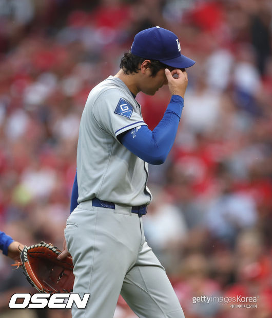 '162km-다리 경련 조기 강판' 오타니 3이닝 2실점-5타수 무안타 침묵...다저스 안 풀리는 날, 신시내티 3연전 스윕 ...
