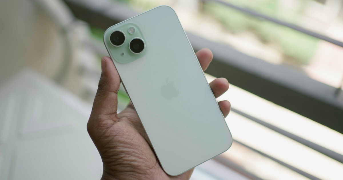 You can get an iPhone 14, iPhone 15, MacBook Air, or iPad for P12,000 ...