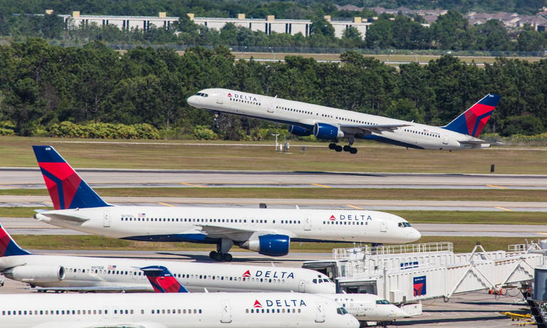 Delta flight from Salt Lake City diverted after passengers injured due ...