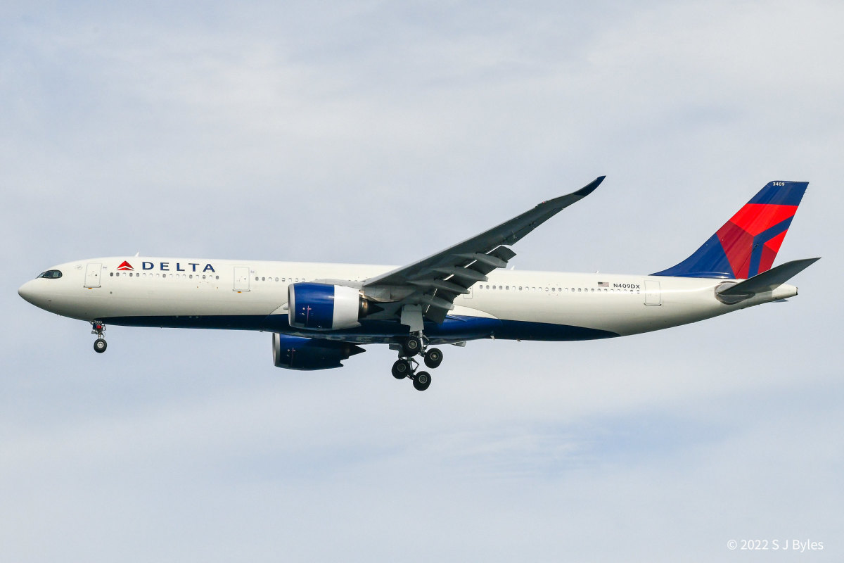 Delta flight diverted to Minneapolis after encountering 'significant ...