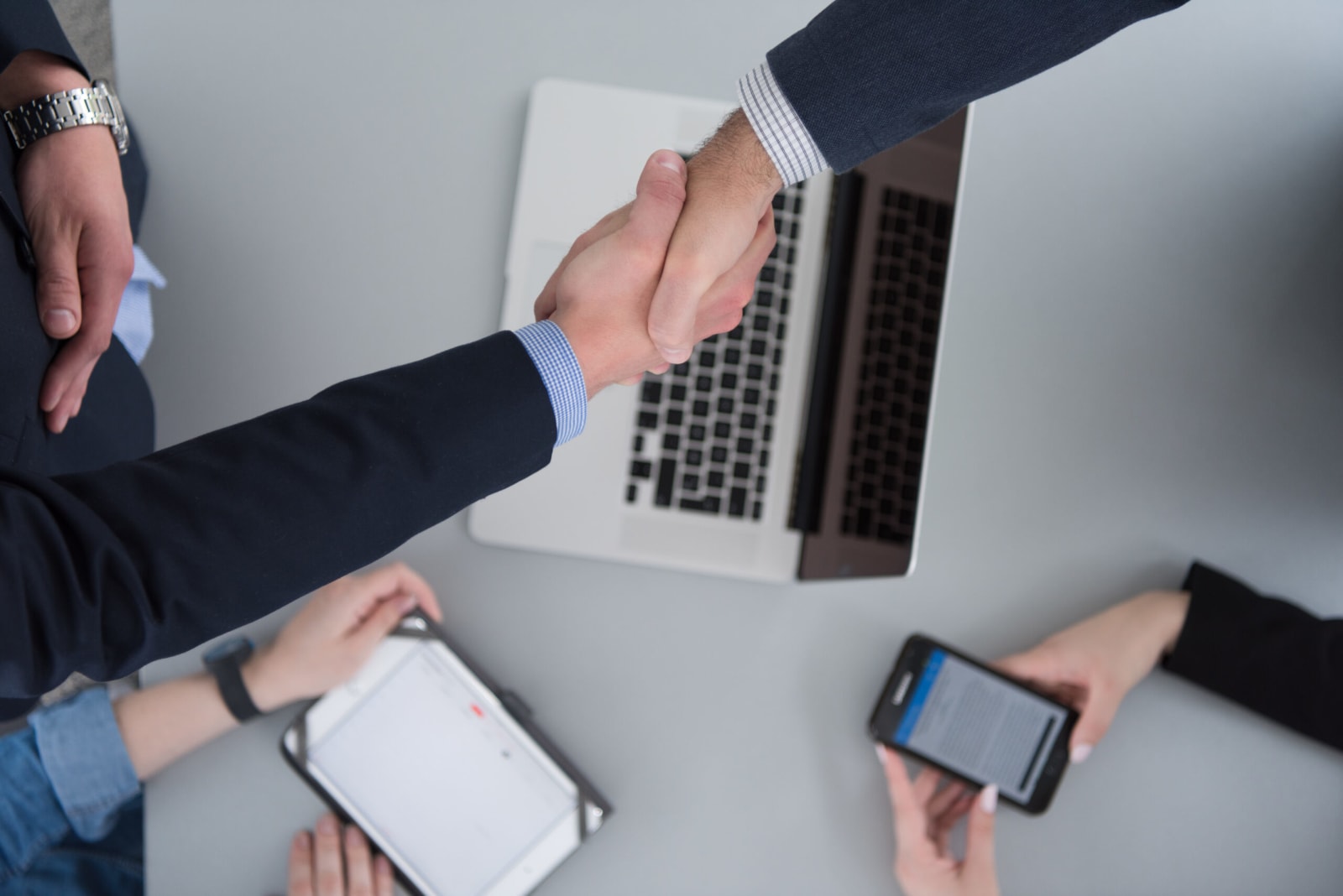 PANW stock tanks after CyberArk acquisition deal but analysts remain ...