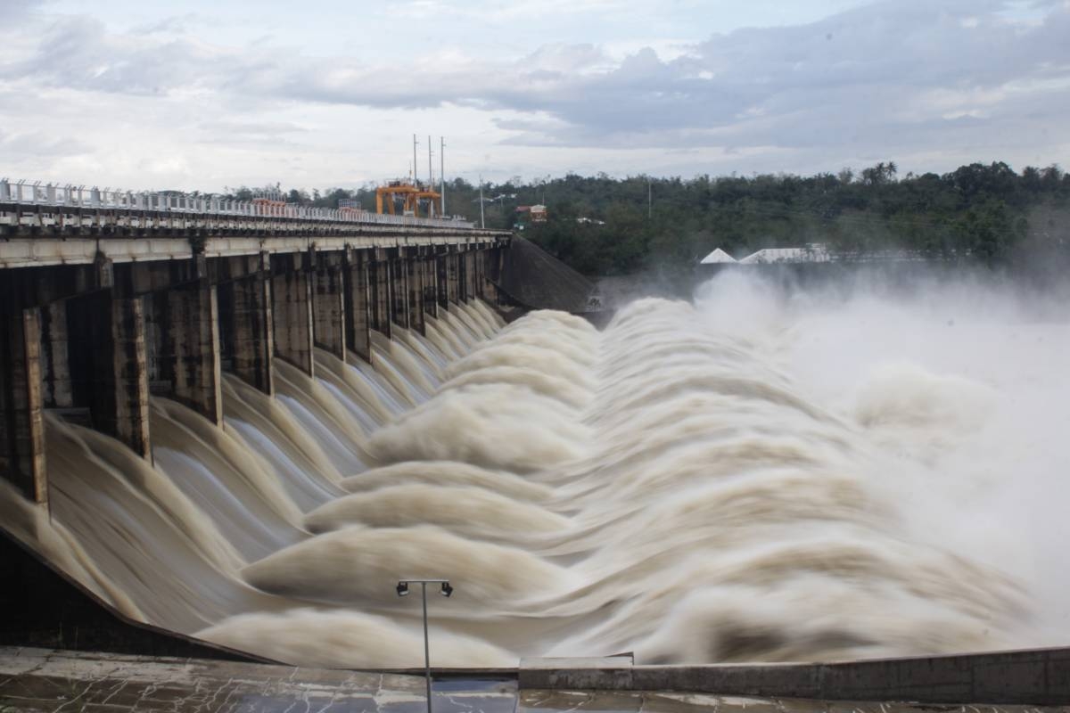 5 Luzon dams release water
