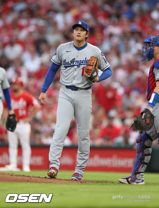 '162km-다리 경련 조기 강판' 오타니 3이닝 2실점-5타수 무안타 침묵...다저스 안 풀리는 날, 신시내티 3연전 스윕 ...
