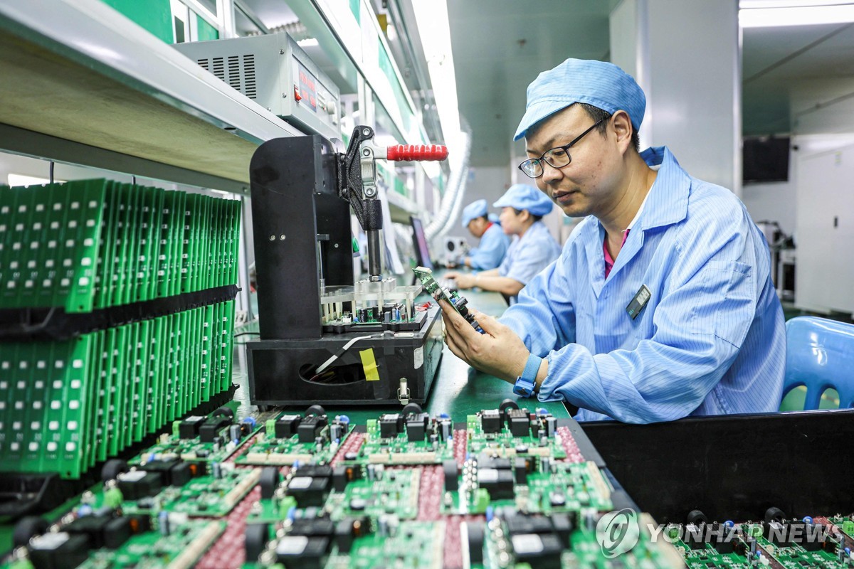 中 7월 제조업 PMI 49.3…폭염·홍수 영향에 넉달째 '수축'