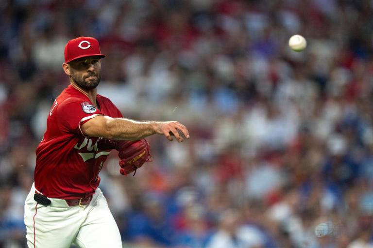 Nick Martinez already back in rotation as Nick Lodolo (finger) lands on IL