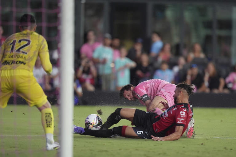Messi's last-second assist lifts Inter Miami over Atlas 2-1 in Leagues Cup