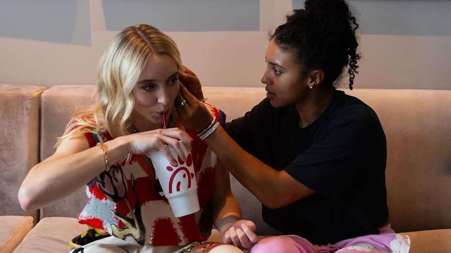 Azzi Fudd’s dramatic new look is liked by Paige Bueckers with ...