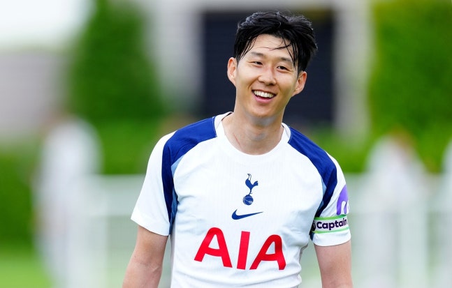 韓 역대급 공격수 맞네…손흥민, 토트넘 종신→EPL에서 은퇴 ‘오피셜’ 뜬다 “2027년까지 연장 계약”