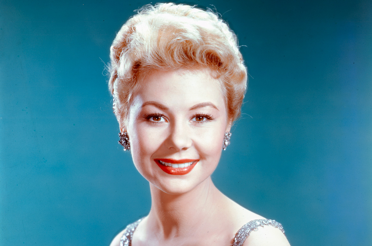 Mitzi Gaynor, Beloved Triple Threat & Timeless Entertainment Icon, Dies ...
