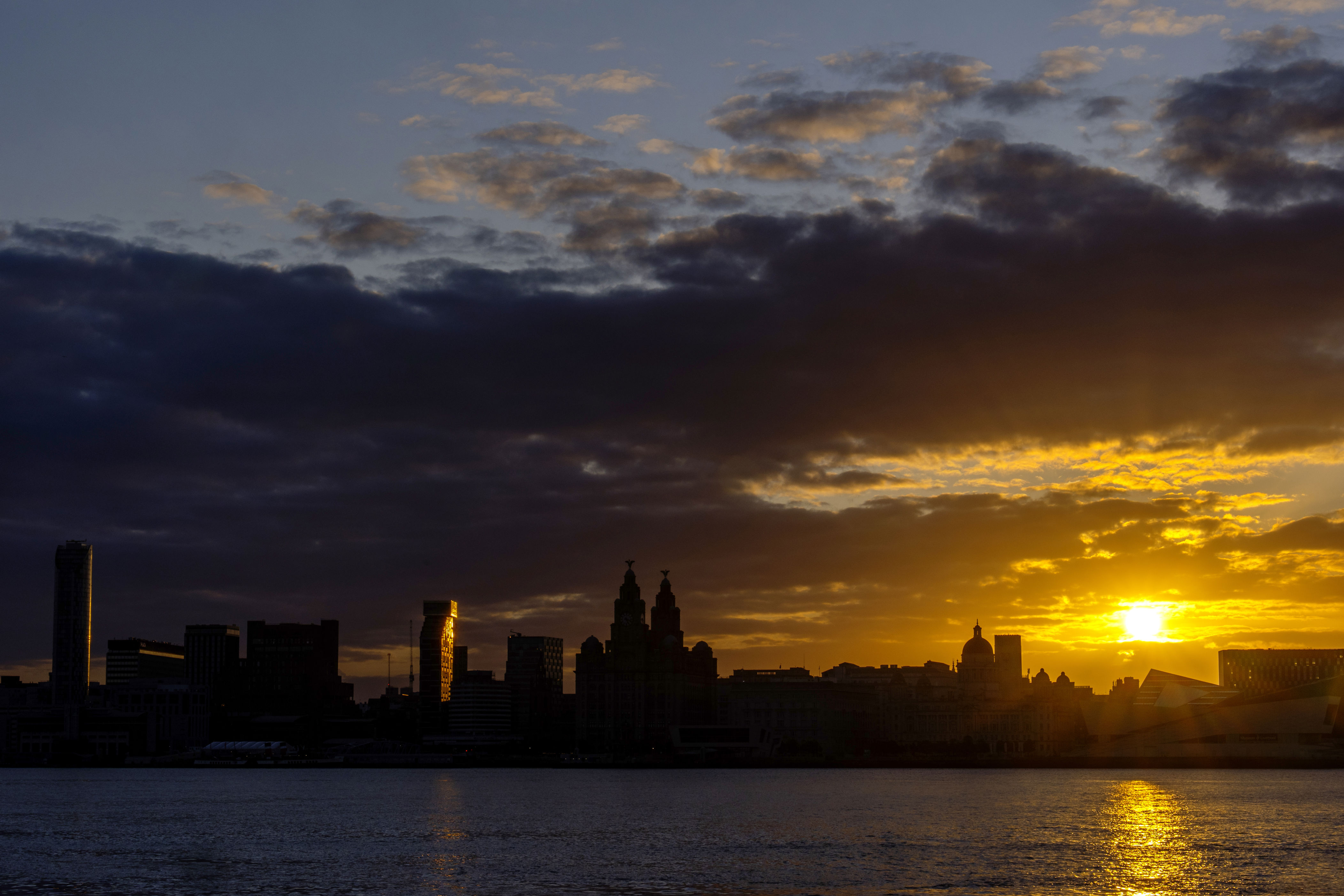 August weather forecast for Liverpool as Met Office warns of widespread ...