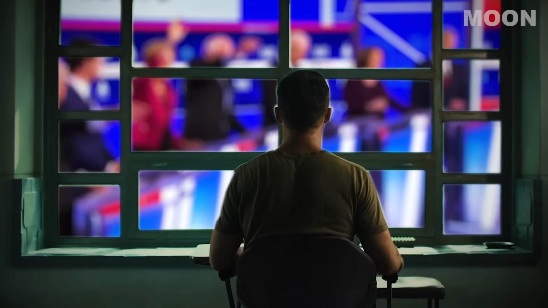 Why More People Trust Joe Rogan Than CNN