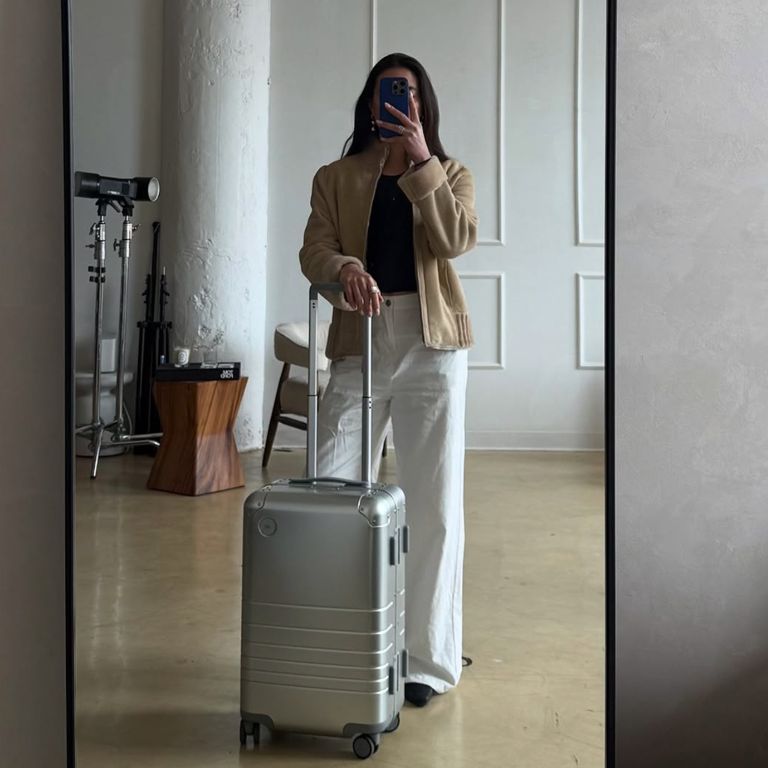 Let's Bring Back Chic Airport Style—13 Travel Outfits I'm "Borrowing ...